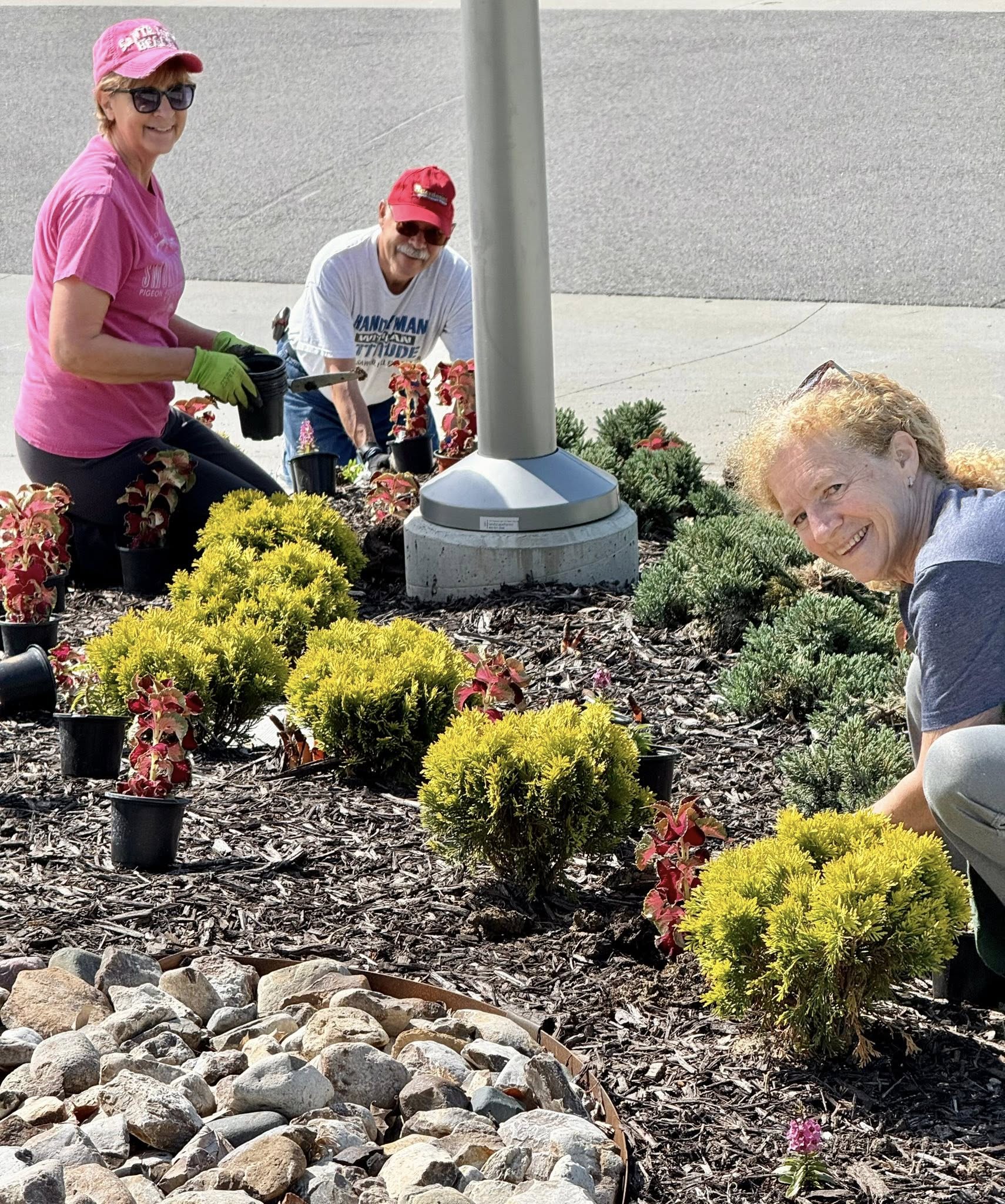 About Us – Central Missouri Master Gardeners